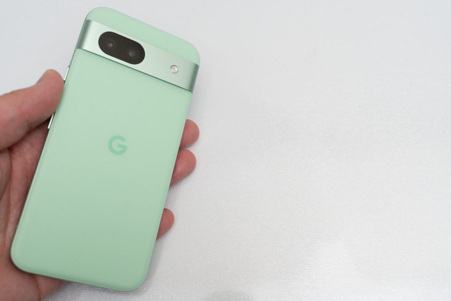 Google Pixel8aを端末のみ購入の最安で安く買う方法